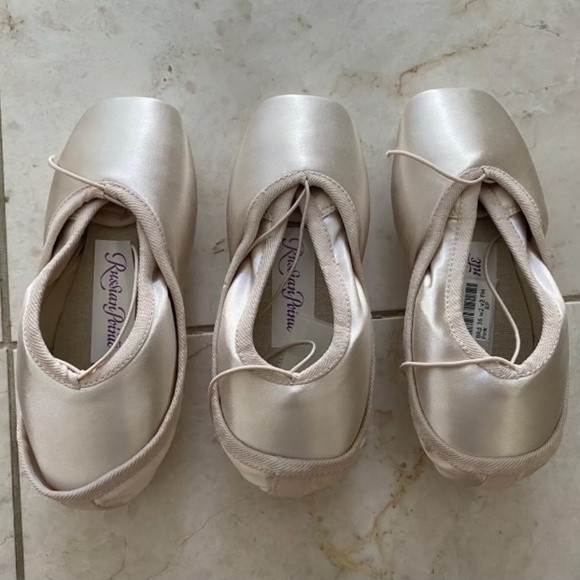 Russian Pointe | Shoes | New Russian Pointe Ballet Shoes Brava 36 W2 V2 ...
